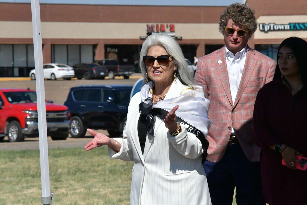 Western Bank breaks ground on new location