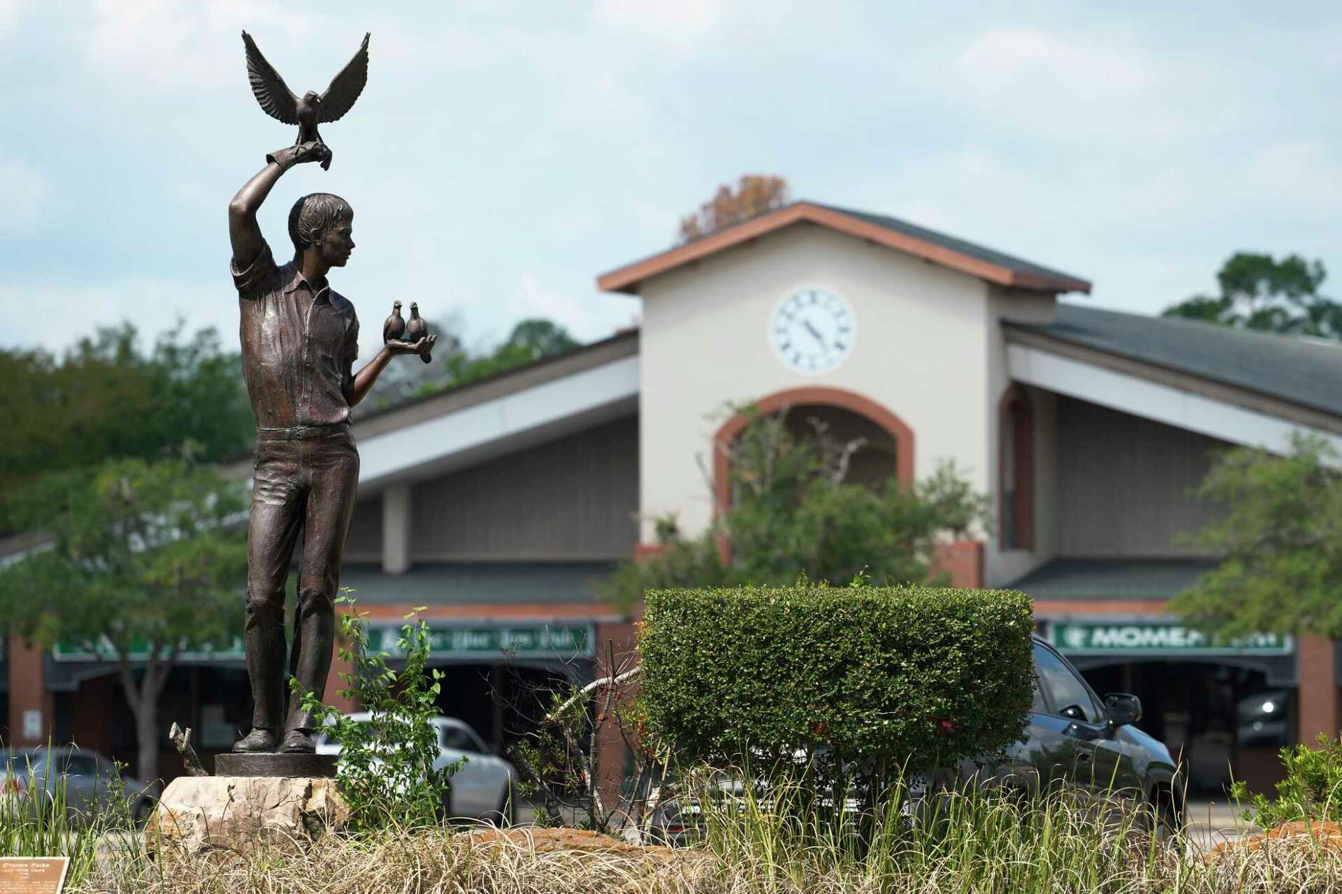 Woodlands considers new park for Grogan's Mill Village Center project