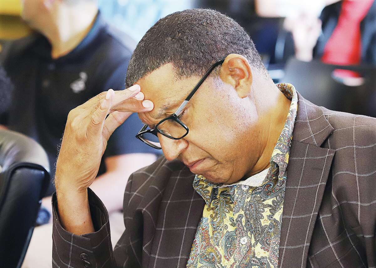 Corps offers Alton five floodwall options