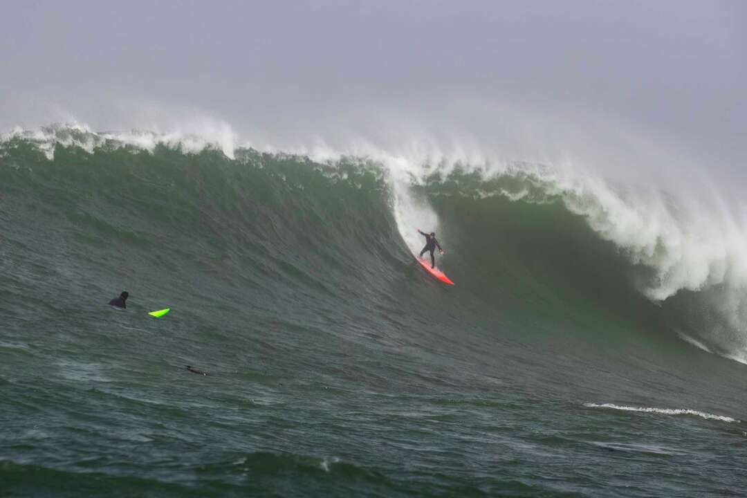 Rare 30-foot waves crash at California spot at Mavericks