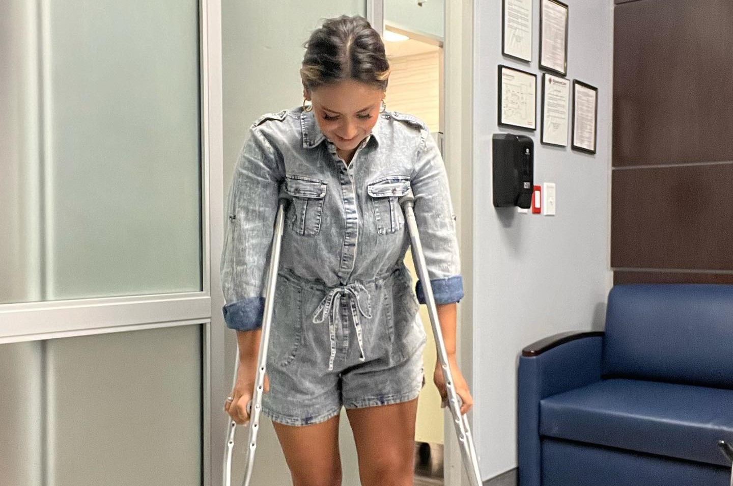 2 Houston TV news reporters break their legs in the same week