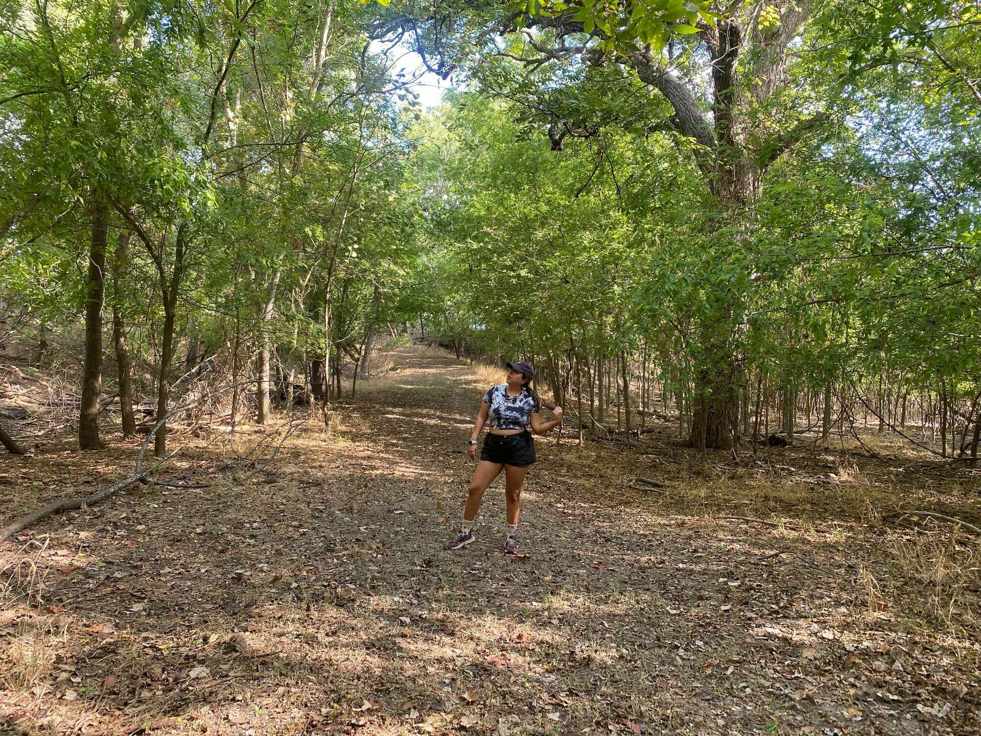 Hiking San Antonio's new 74-acre Hendrick Arnold Nature Park