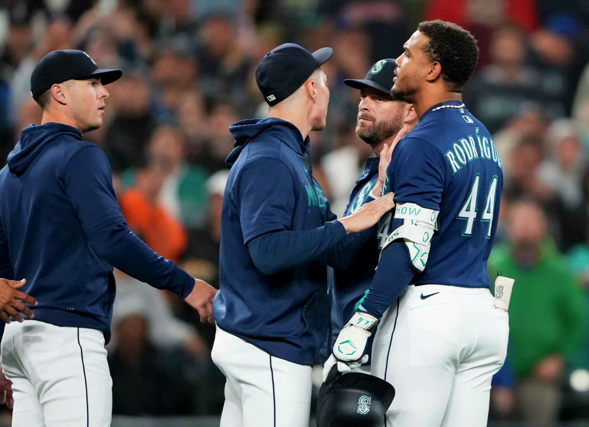 Houston Astros take series finale in Seattle for season's biggest win