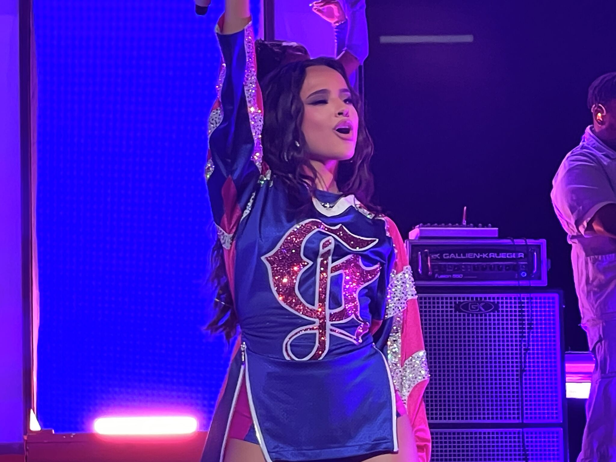 Becky G honors Vanessa Guillén and Selena at Sugar Land concert