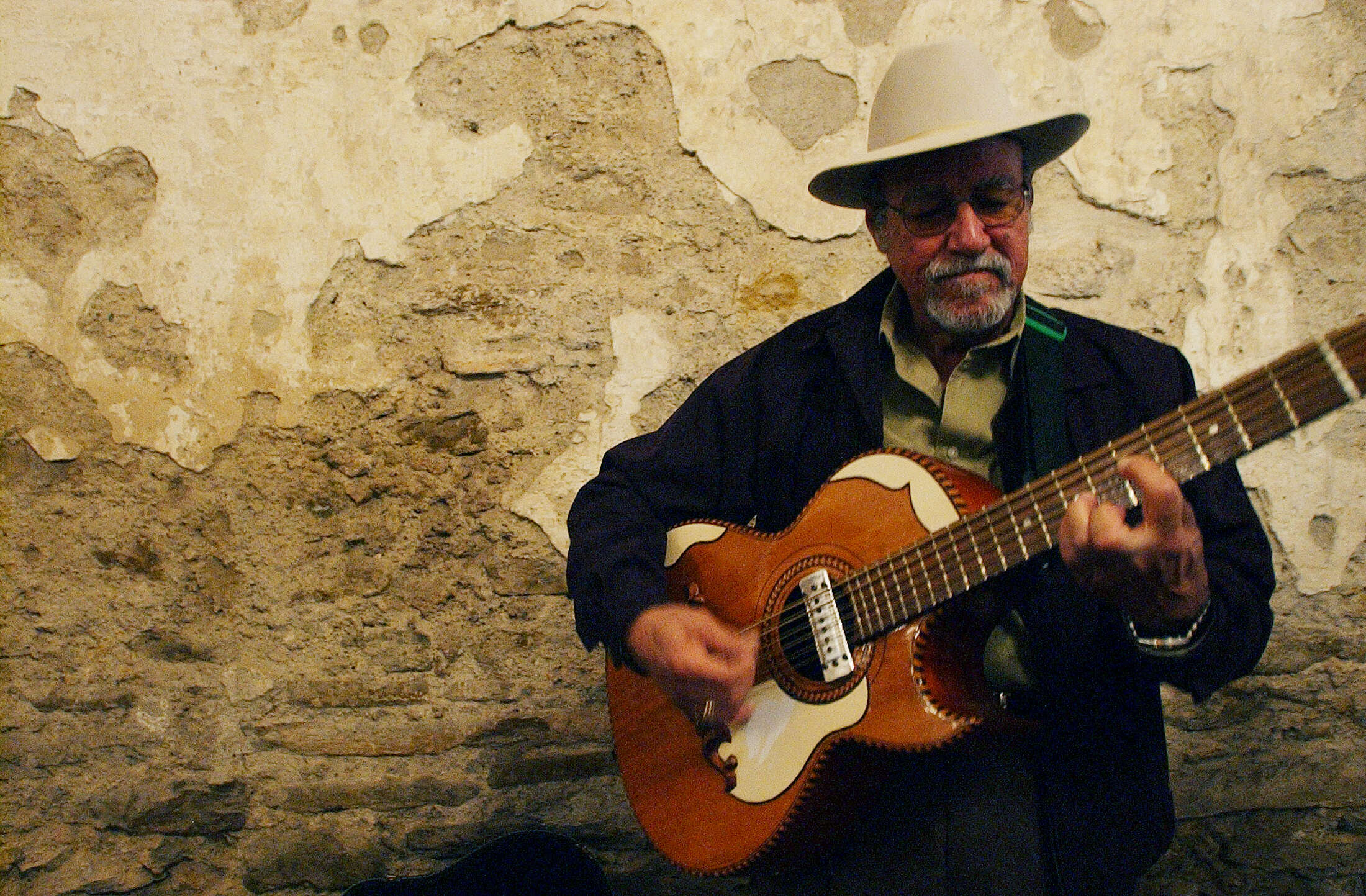 Rodolfo 'Rudy' Lopez, co-founder of Conjunto Heritage Taller, dies at