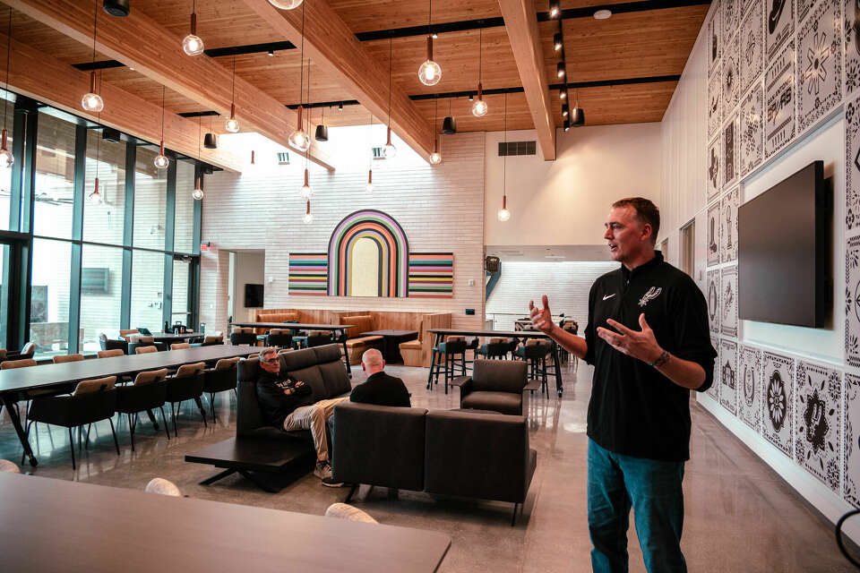 Spurs to open training facility at $500M San Antonio campus