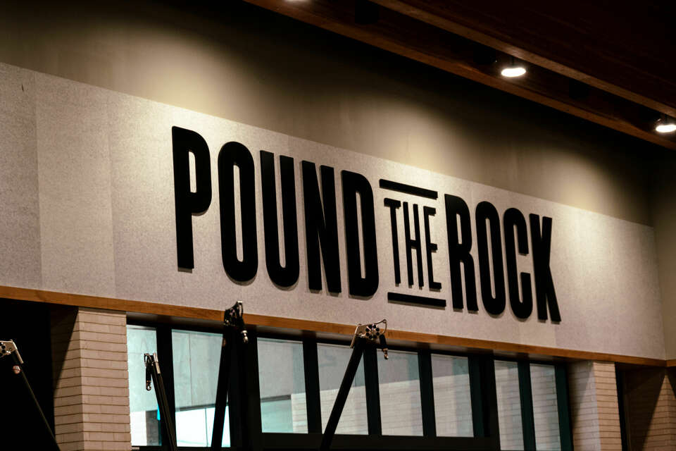 Spurs to open training facility at $500M San Antonio campus