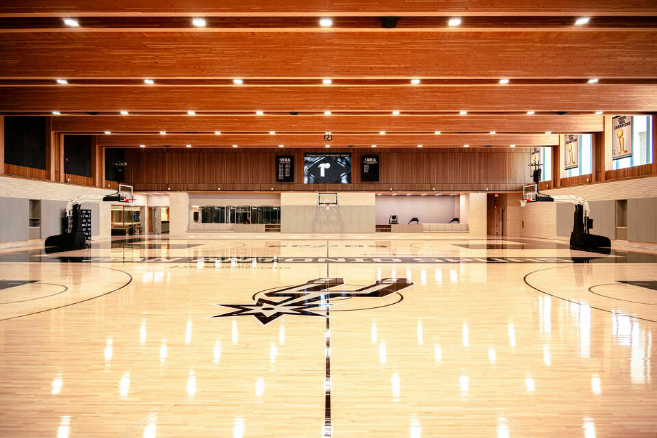 Spurs to open training facility at $500M San Antonio campus