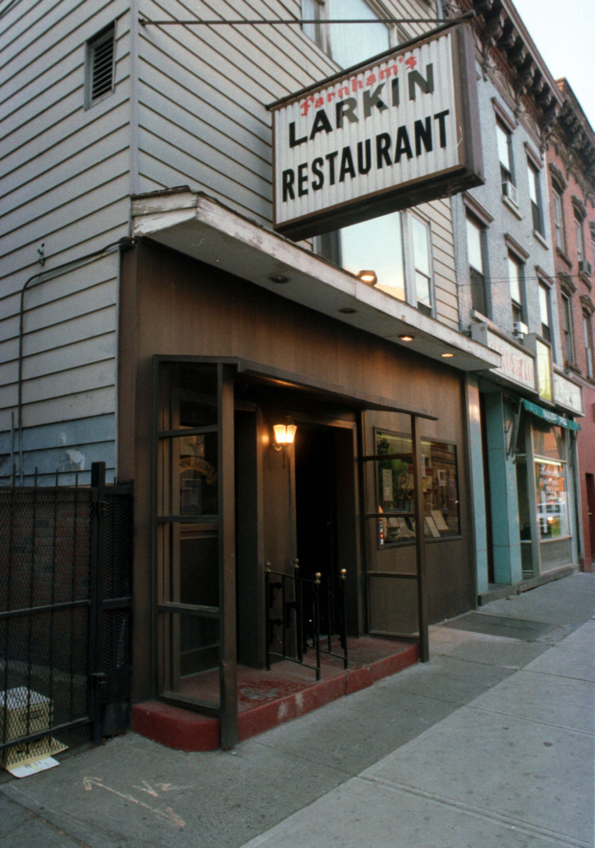 Lo-Fi on Lark Street moving across street to former Larkin