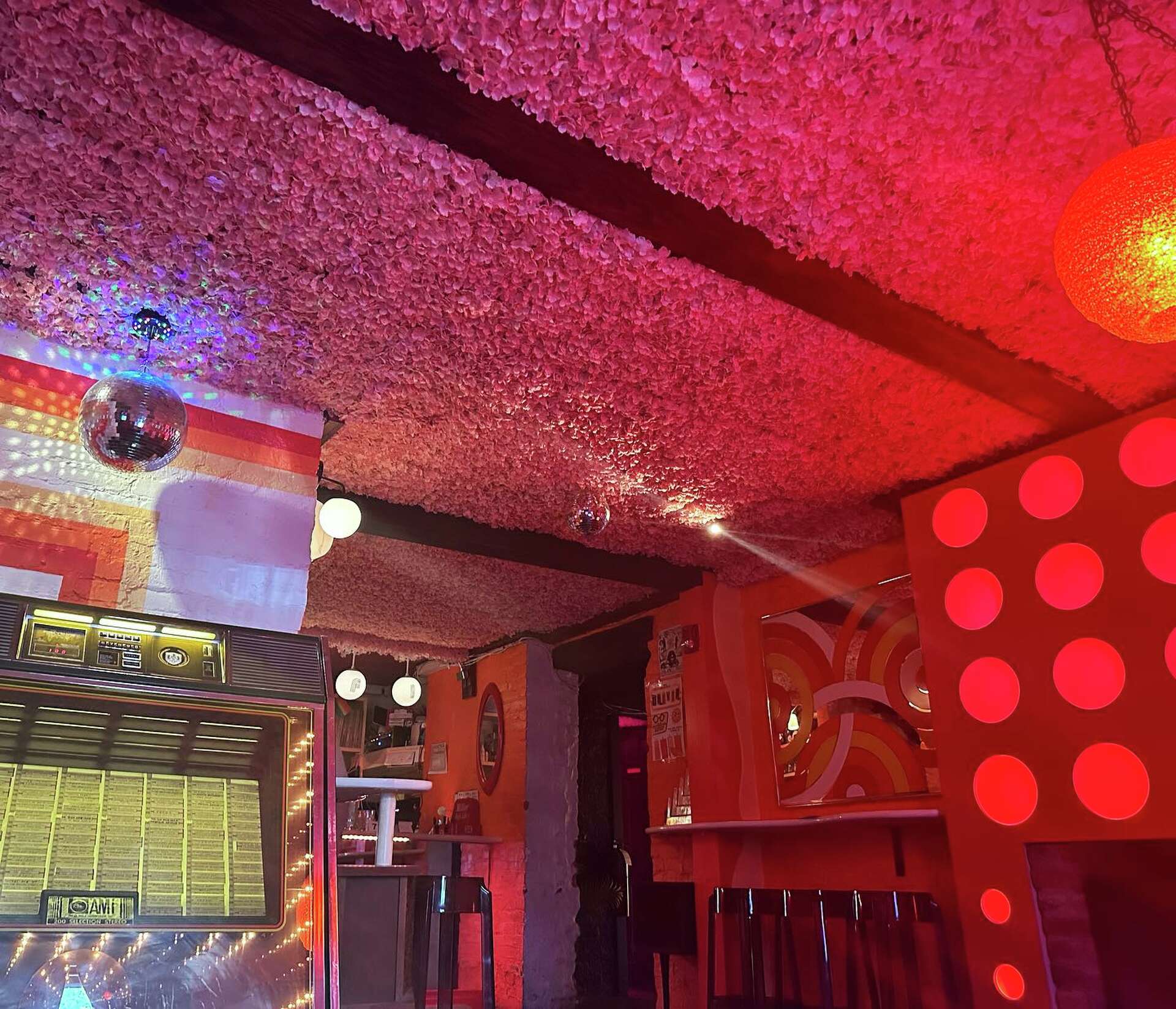 Lo-Fi on Lark Street moving across street to former Larkin