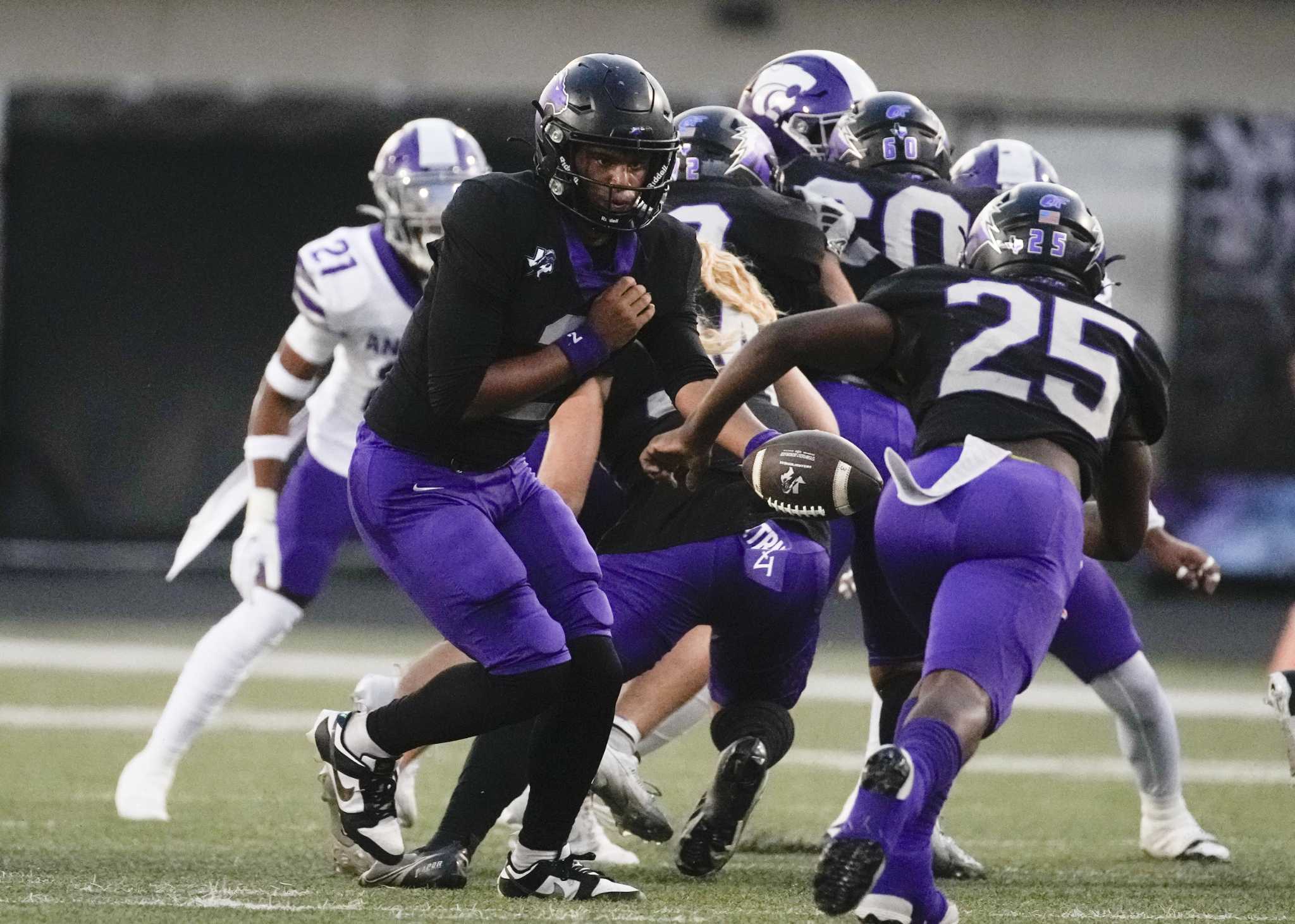 HS football: Fulshear runs away with 32-point win over Angleton