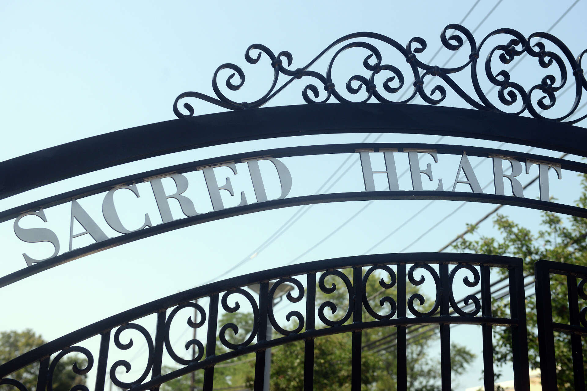 Sacred Heart University worker arrested on sex charges in Bloomfield