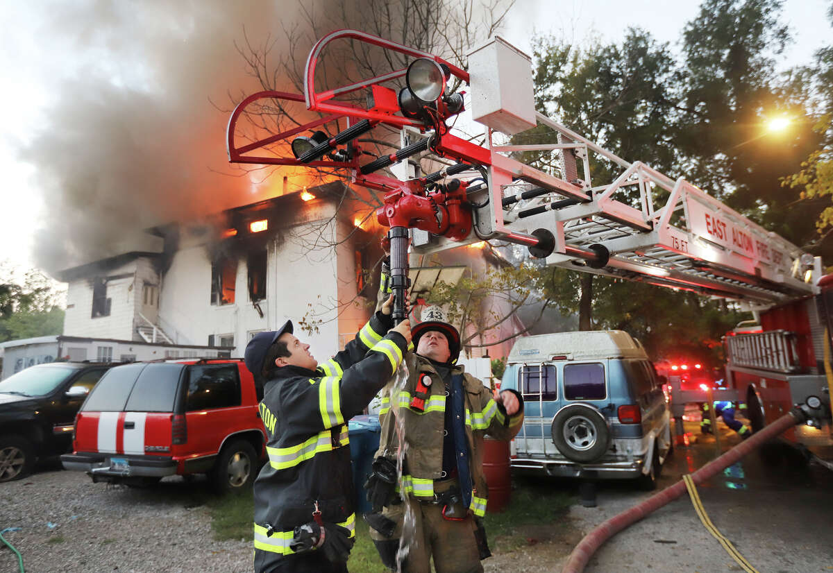 Second fire in 28 years destroys Alby Street home in Alton