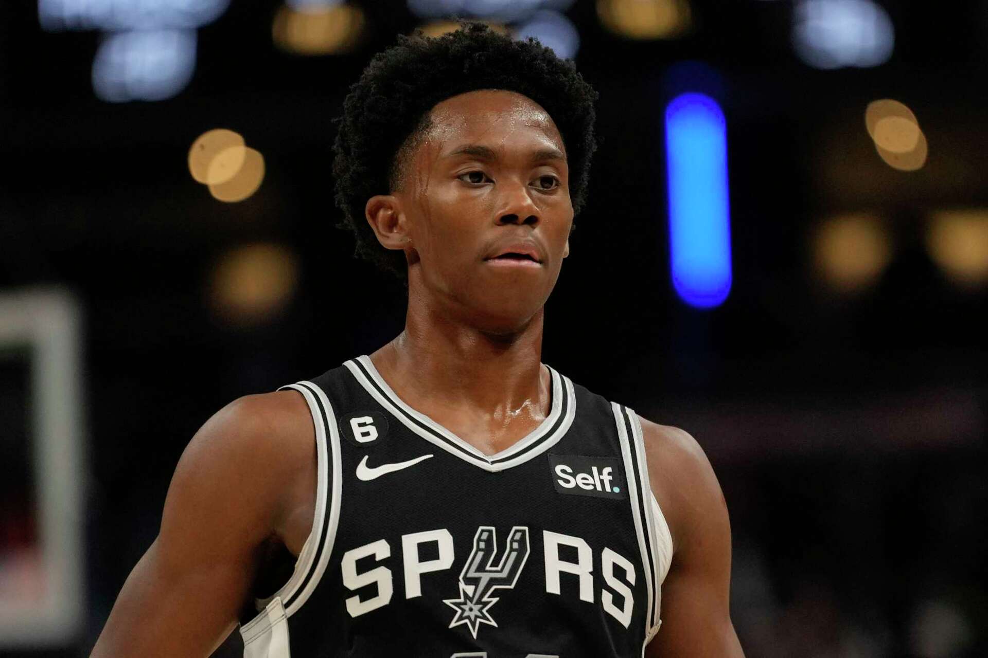 Former Spur addresses indecent exposure allegations, NBA suspension