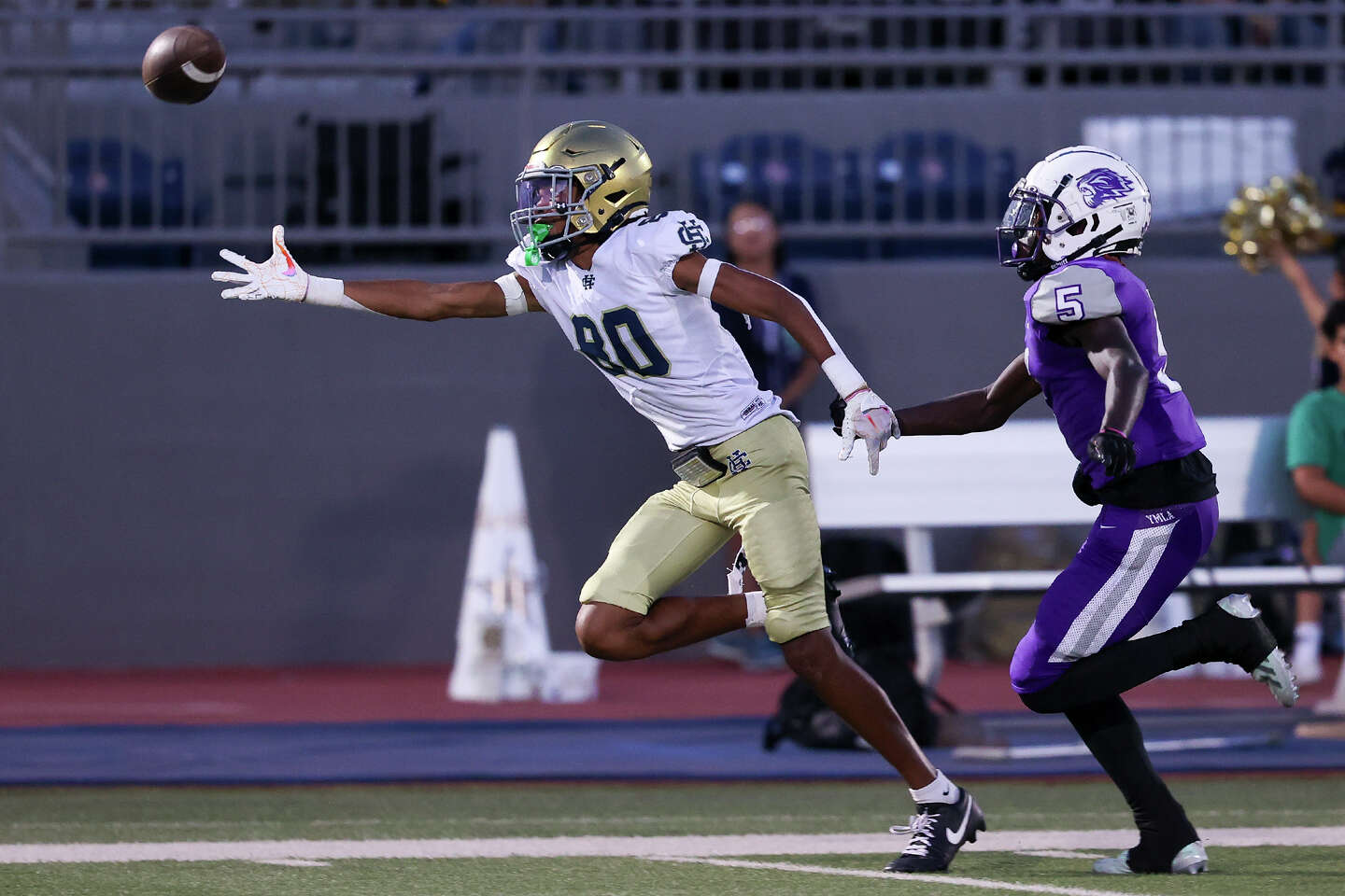 Defense sets tone in Holy Cross' 40-7 football win over YMLA