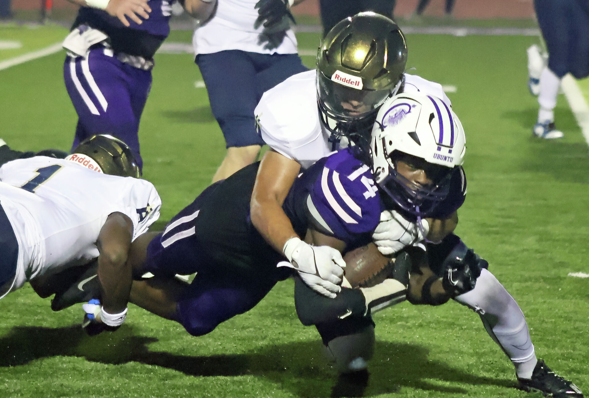 Kahoks host Lincoln-Way West in 7A second round