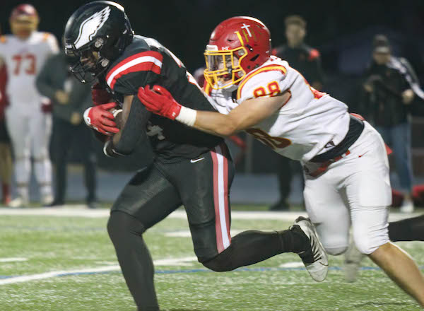 SHUTOUT STATEMENT | Jesuit Football Blanks Clayton Valley For 5-1 Start