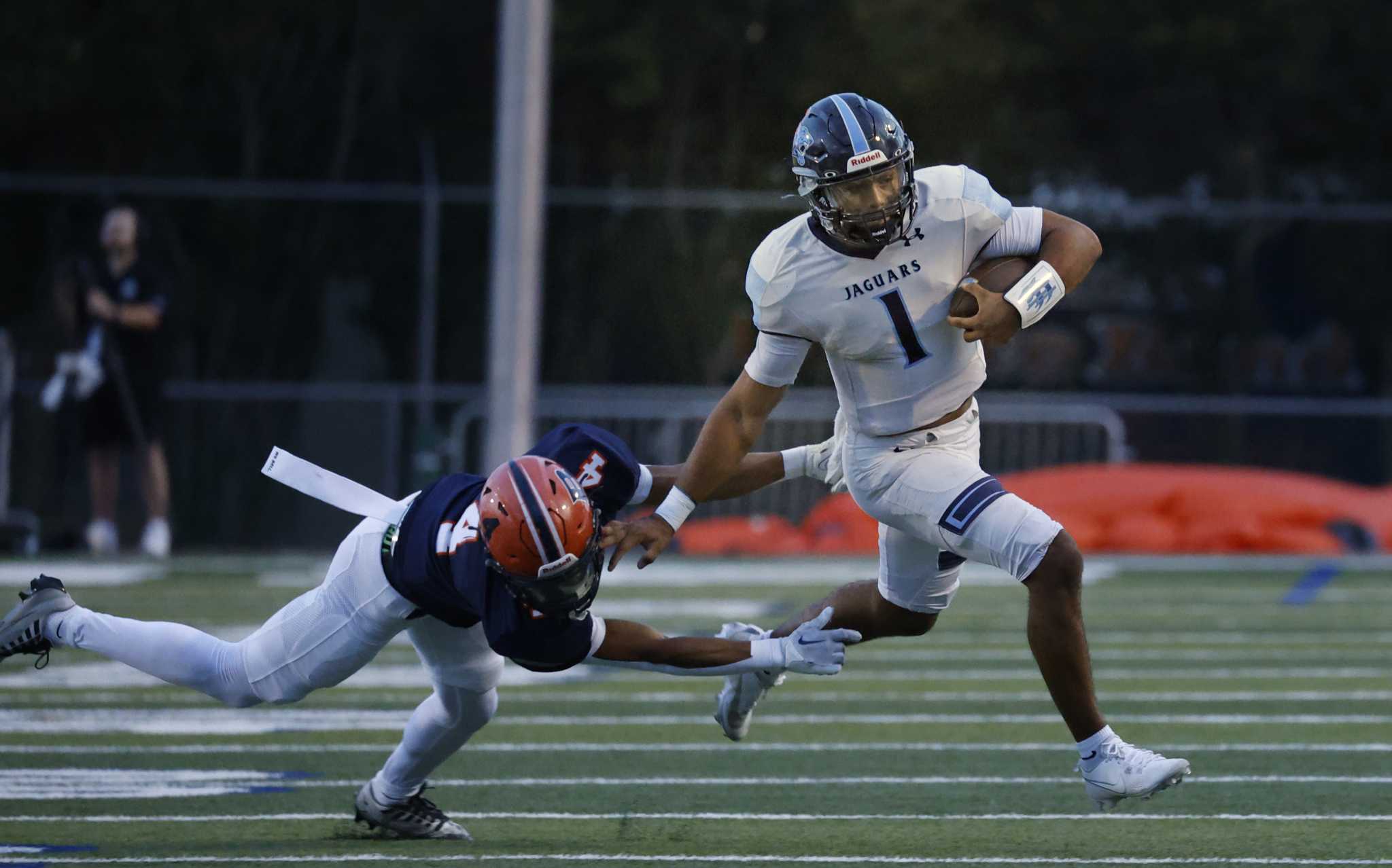 QB Ty Hawkins leaves Johnson for IMG Academy