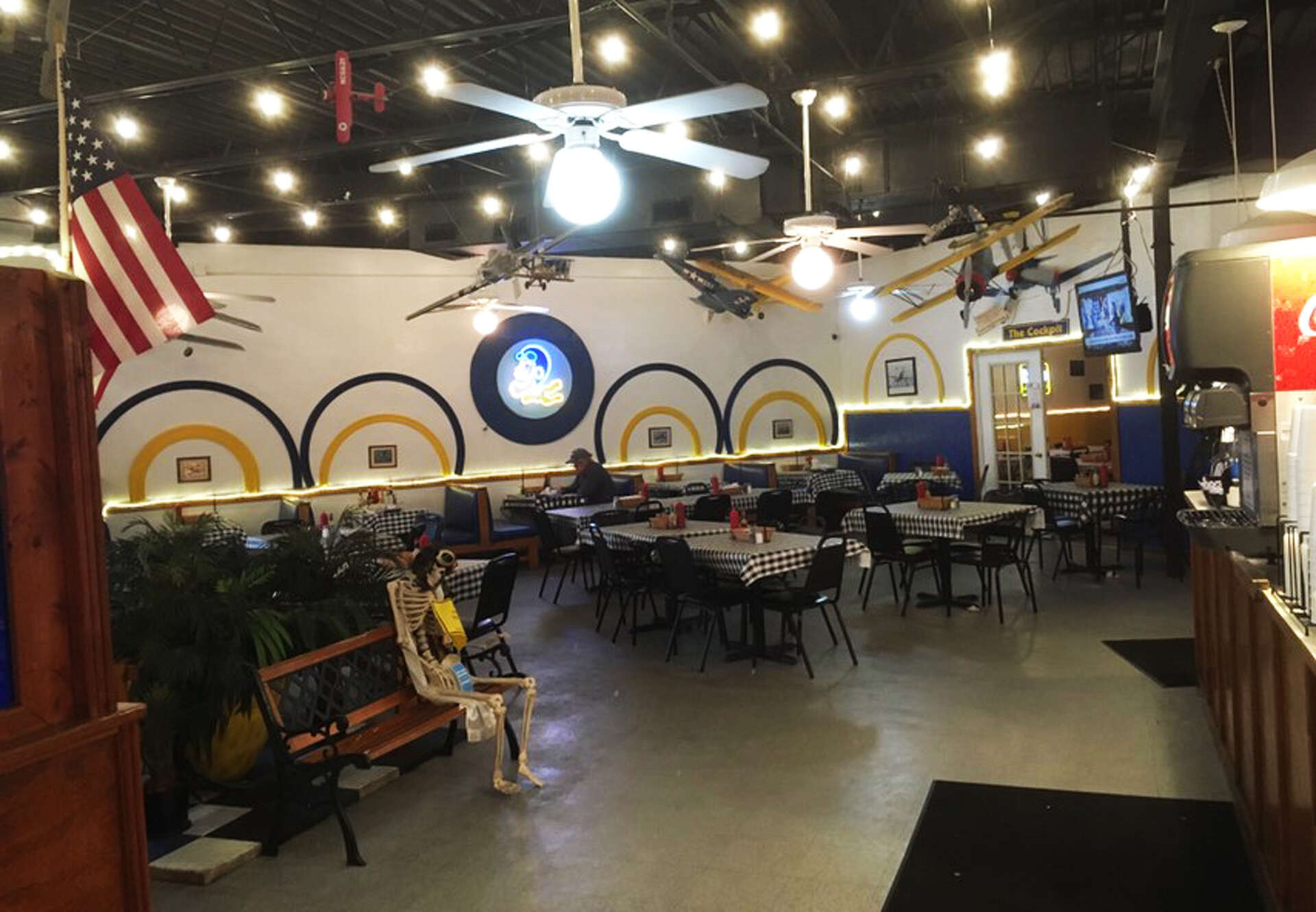 Biff Buzby's Live Oak burger joint expands in San Antonio