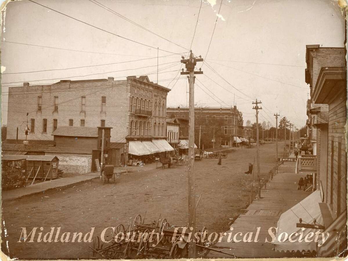 Throwback: 1884 Midland had three hotels, rooms to let