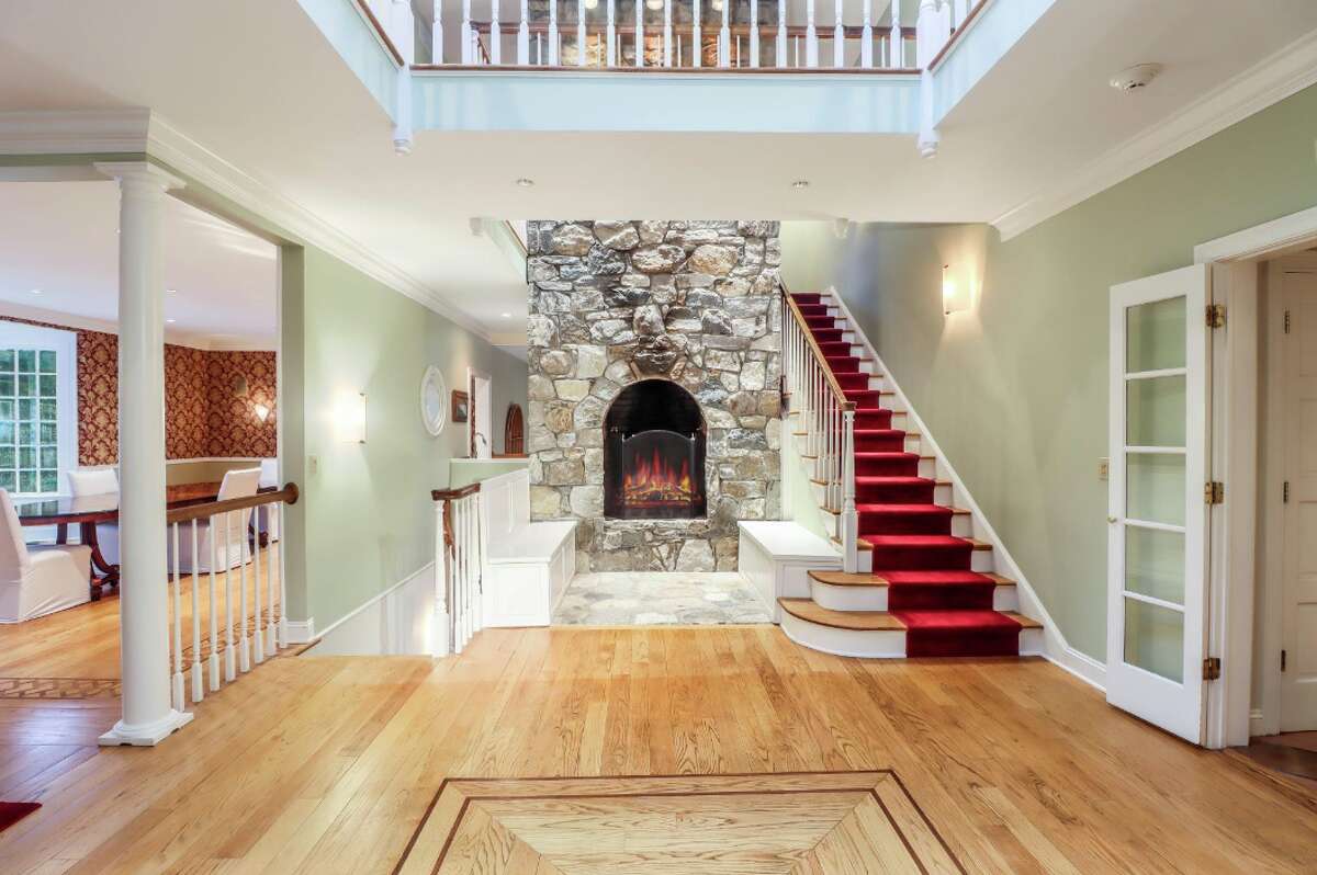 David Canary house in Wilton hits the market for $1.985 million