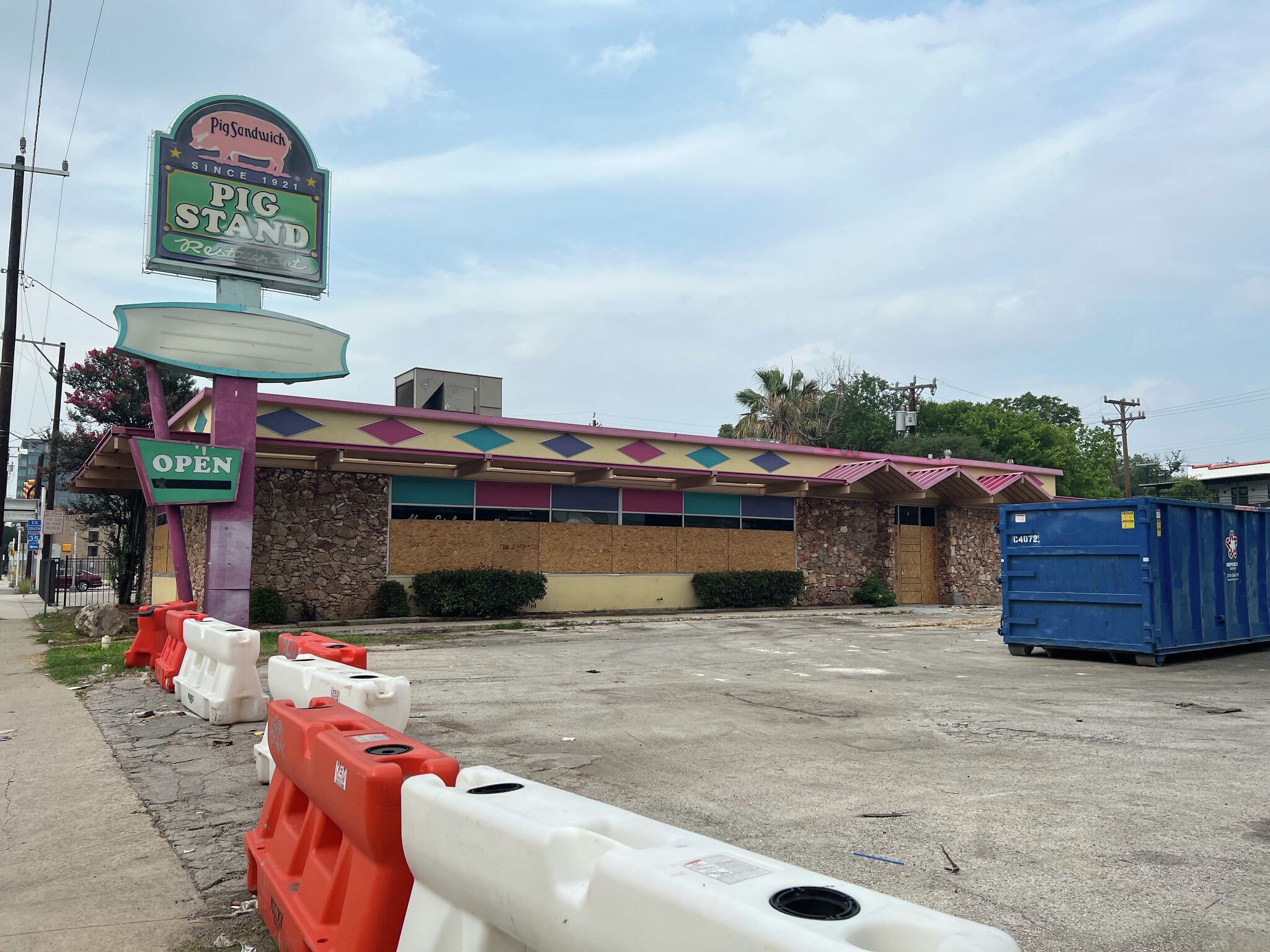 GrayStreet seeks zoning change for hotel on Pig Stand lot