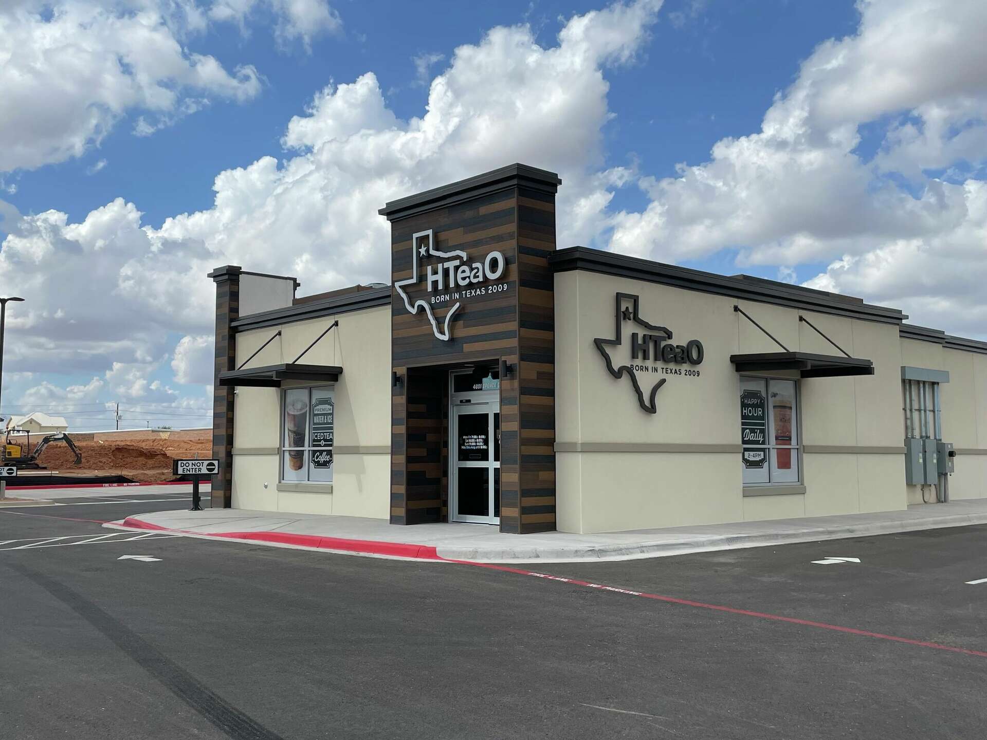 Iced tea seller seeks to build across from future Lee High School