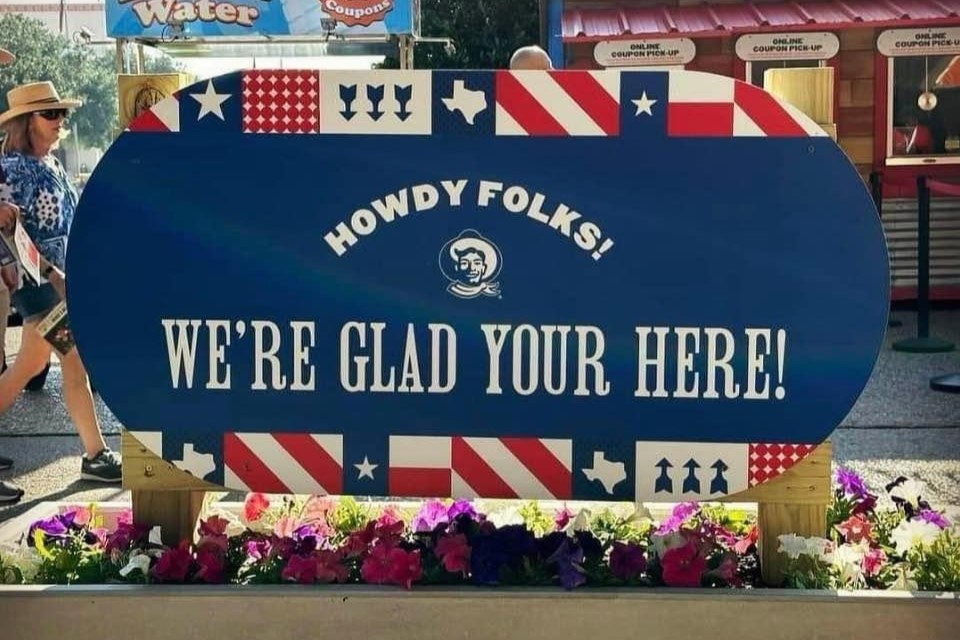 State Fair of Texas fixes welcome sign with embarrassing typo