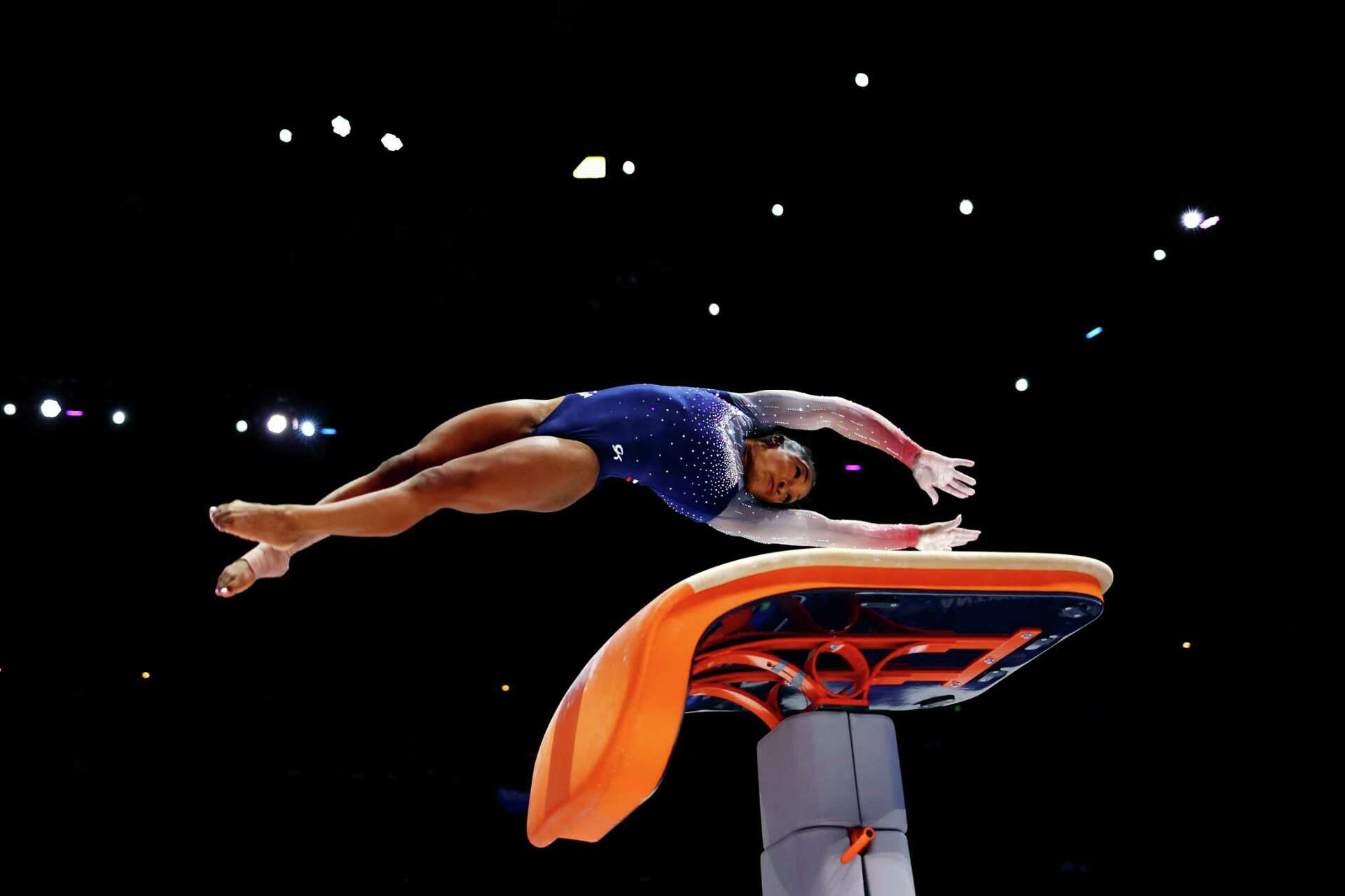 Simone Biles, U.S. women win World Gymnastics team event