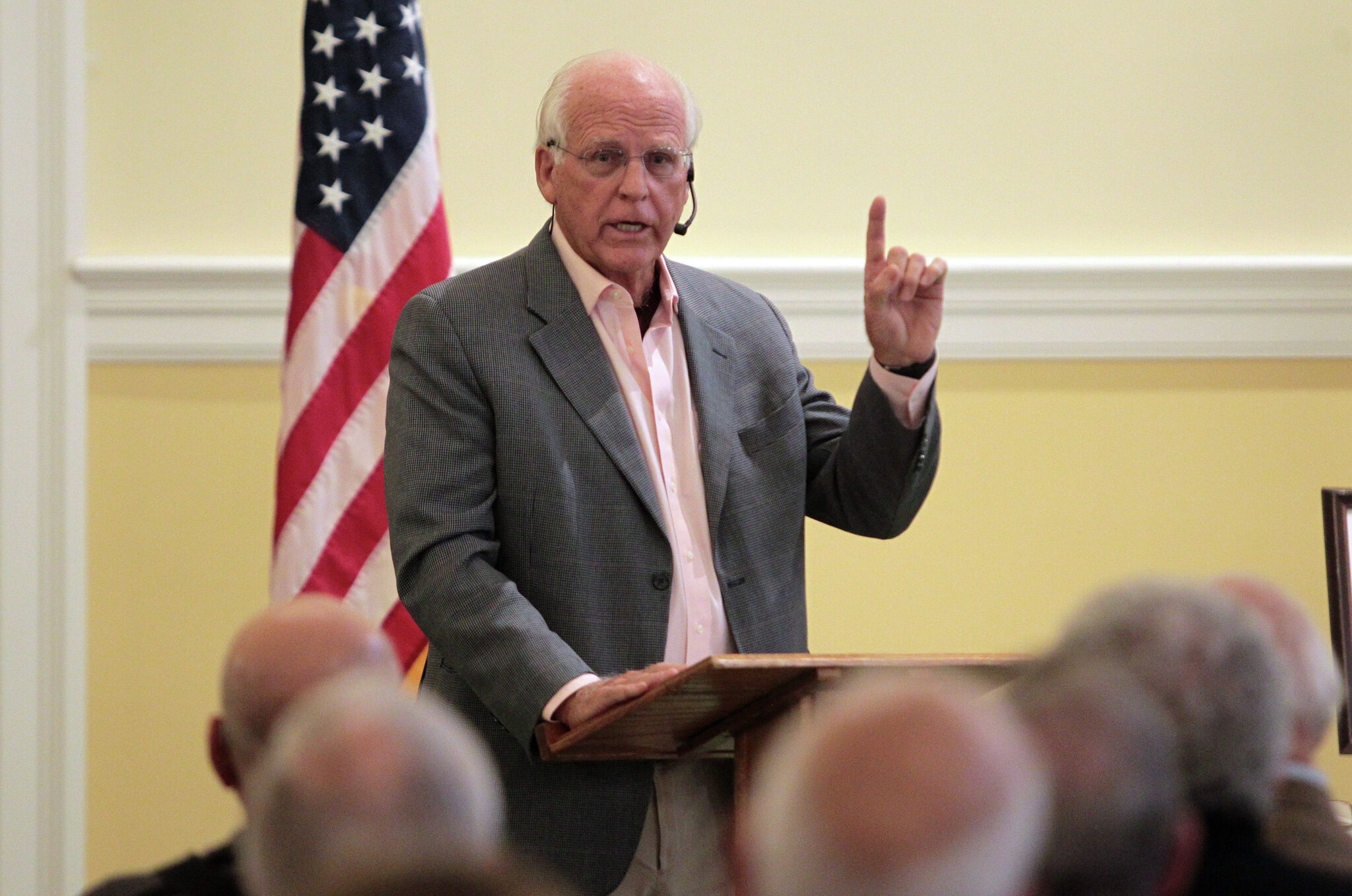 Former Rep. Christopher Shays speaks to Greenwich retired men's group