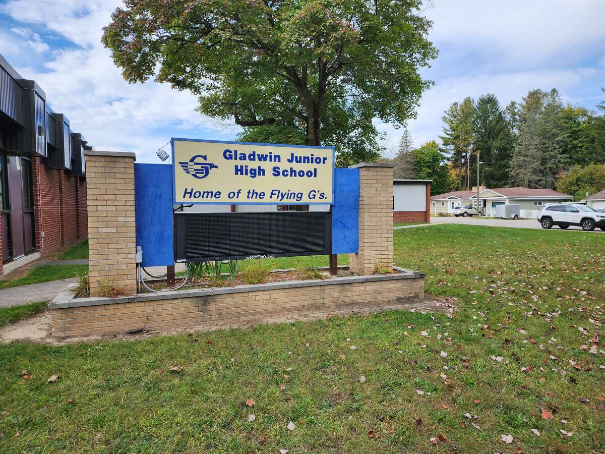 Gladwin school board pre-approves bond proposal