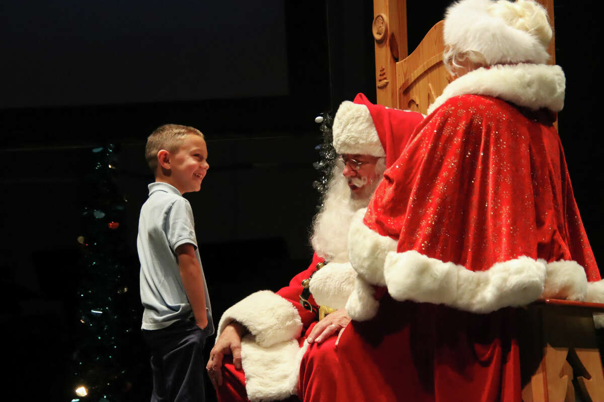 SEEN: Santa goes to school in Midland