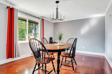 Midcentury ranch home in Schenectady for sale under $350,000