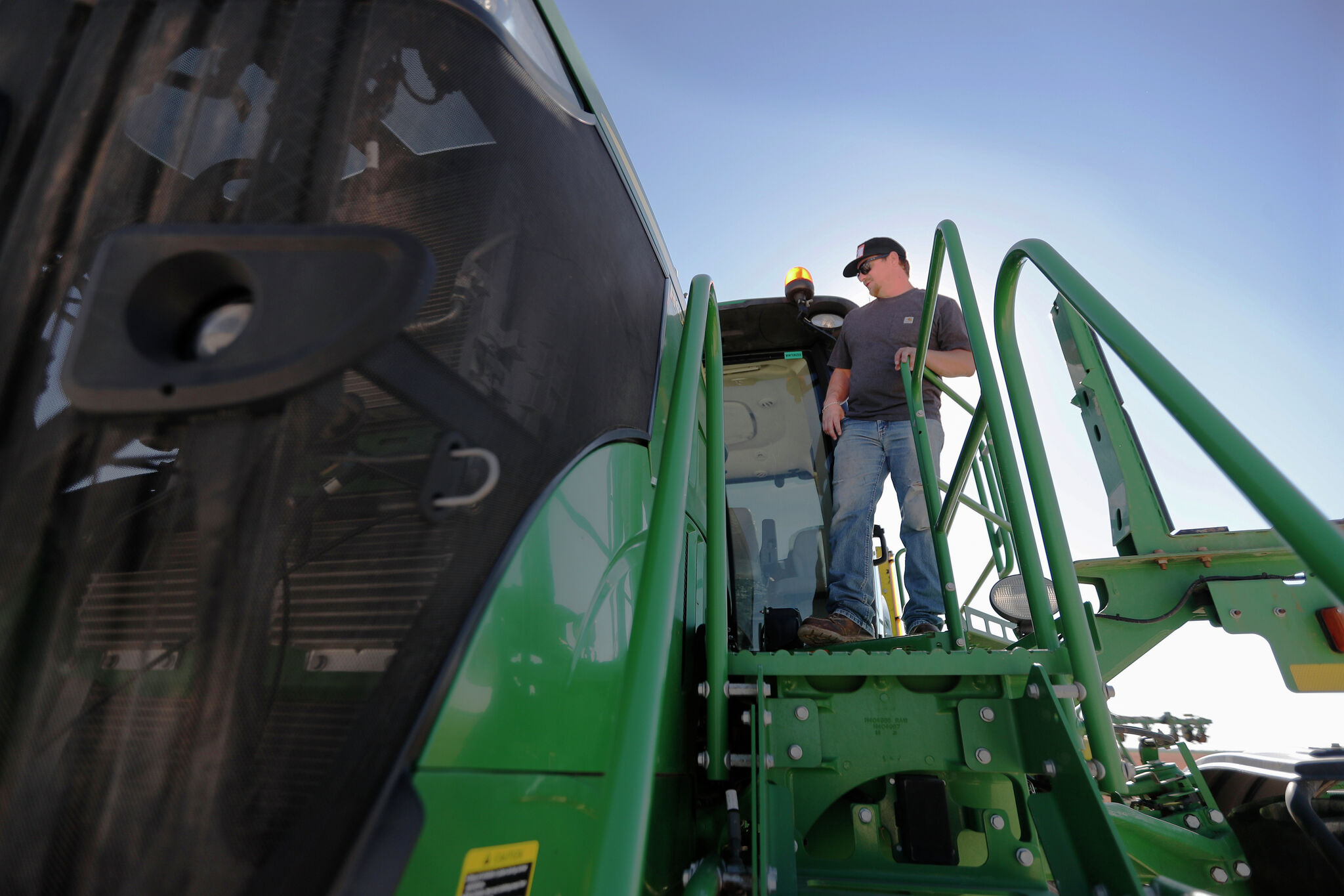 As more Texas farmers retire, it’s unclear who will replace them