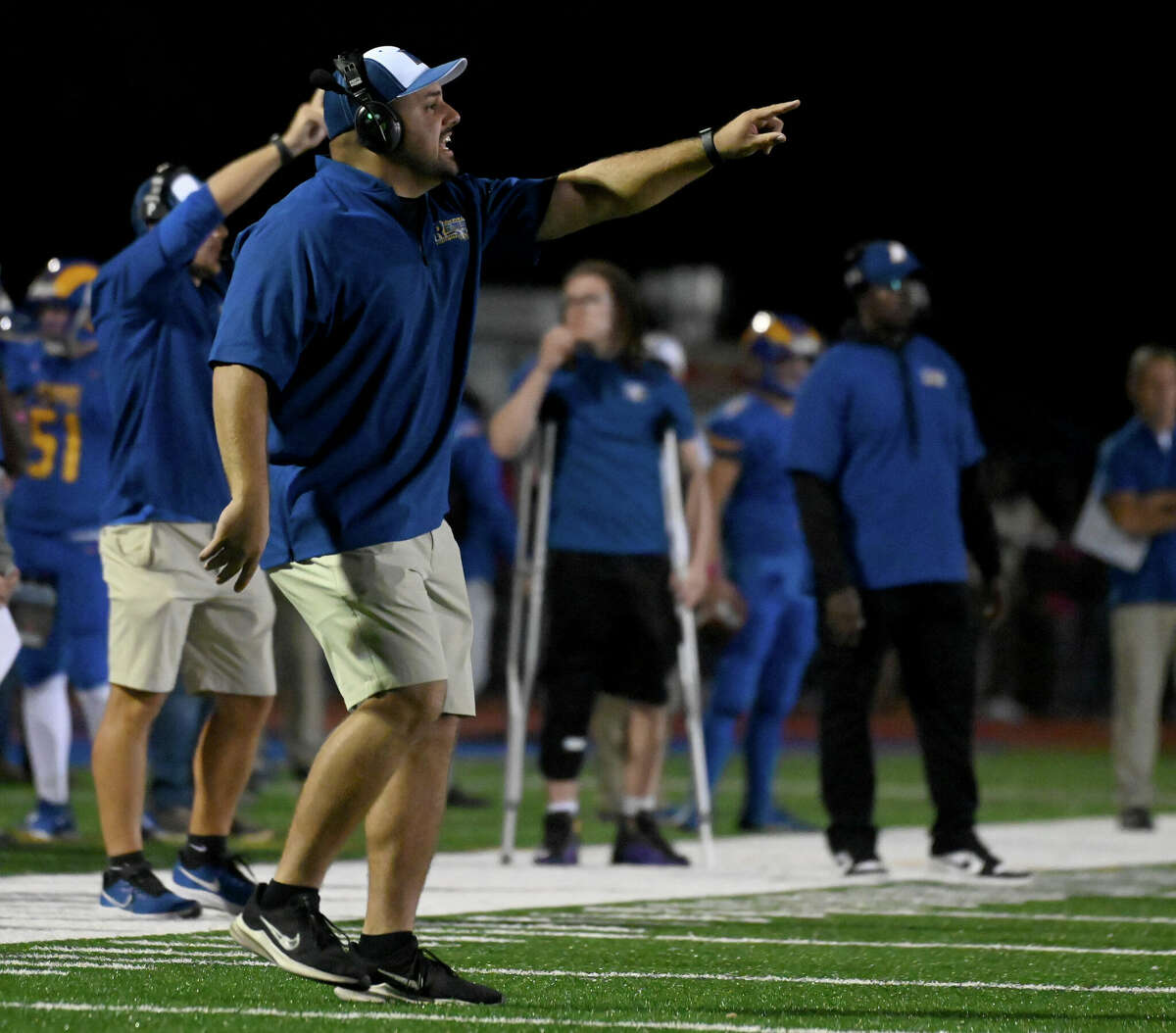 Rockville football defeats Cromwell/Portland on Knighton's 4 TDs