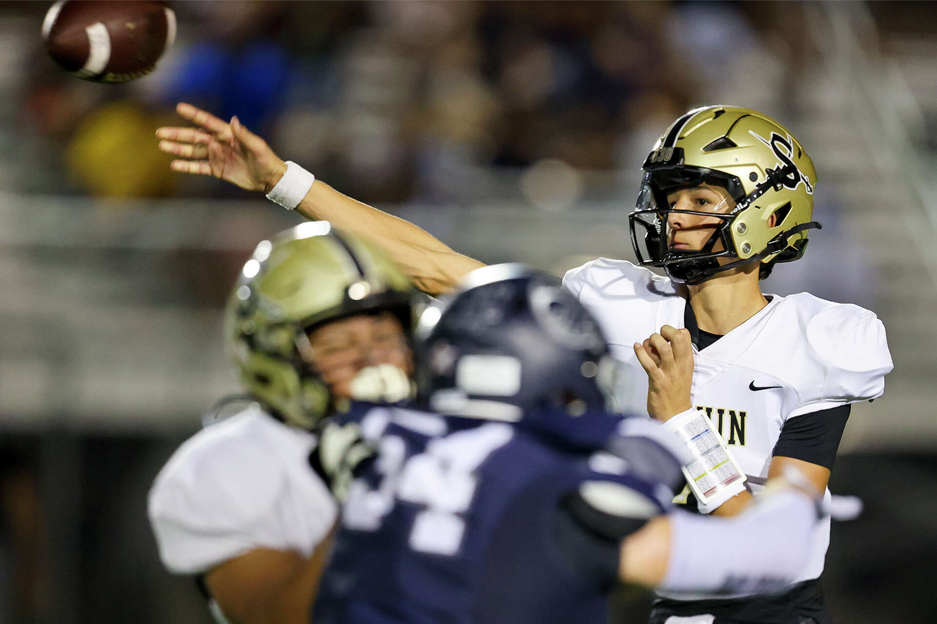 Seguin's Corey Dailey grows into role as Matadors' quarterback