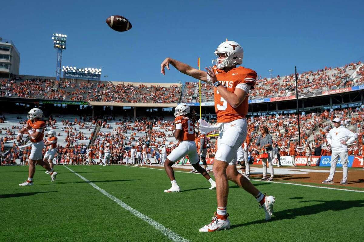 College football: Late TD lifts No. 12 Oklahoma over No. 3 Texas