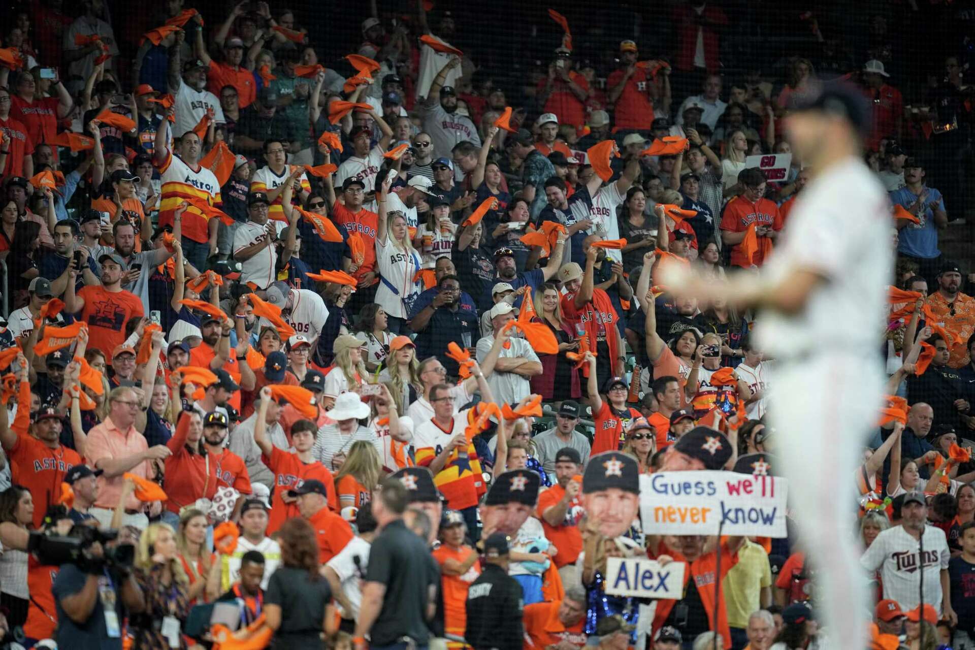 Astros fan runs on field to celebrate with players after Game 1 win