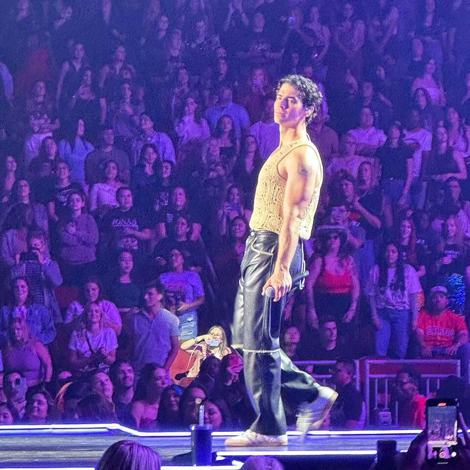 Jonas Brothers in Houston: Full review of latest Toyota Center concert