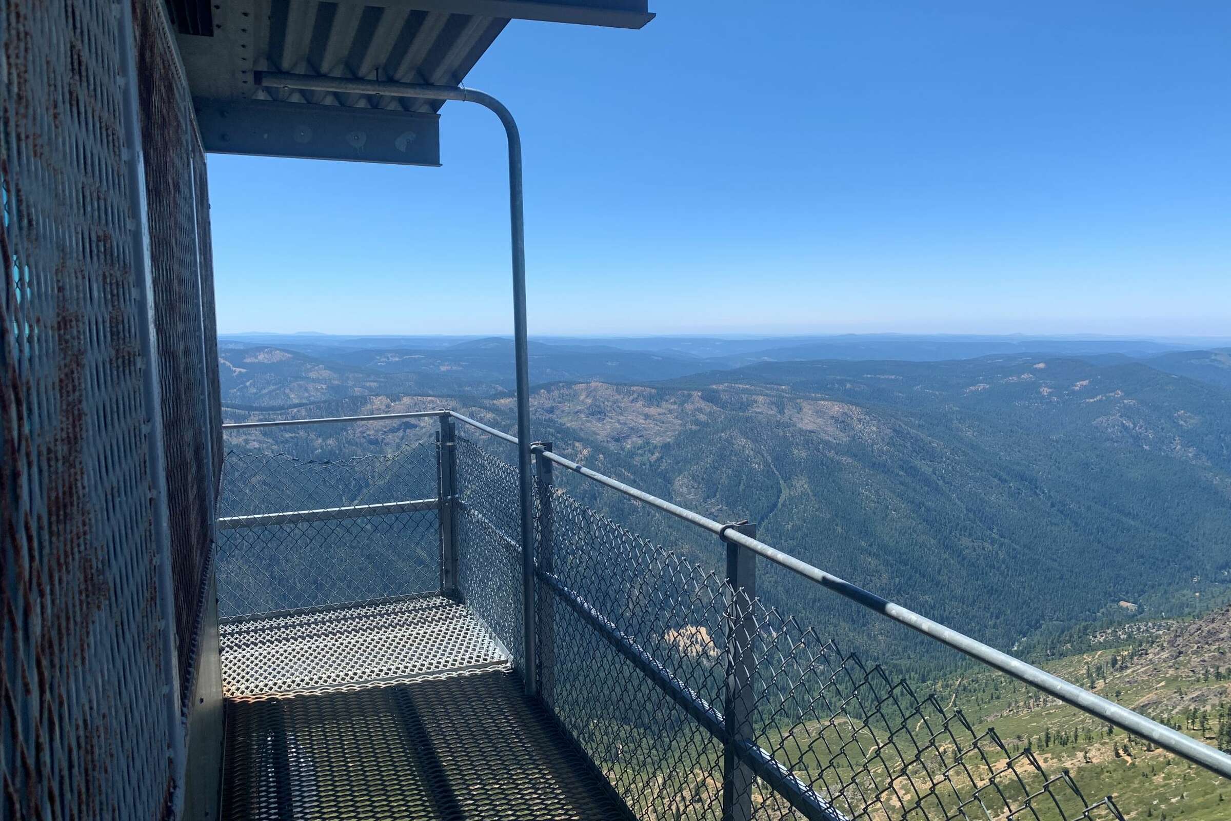 The view from this dizzying California hike is worth the climb