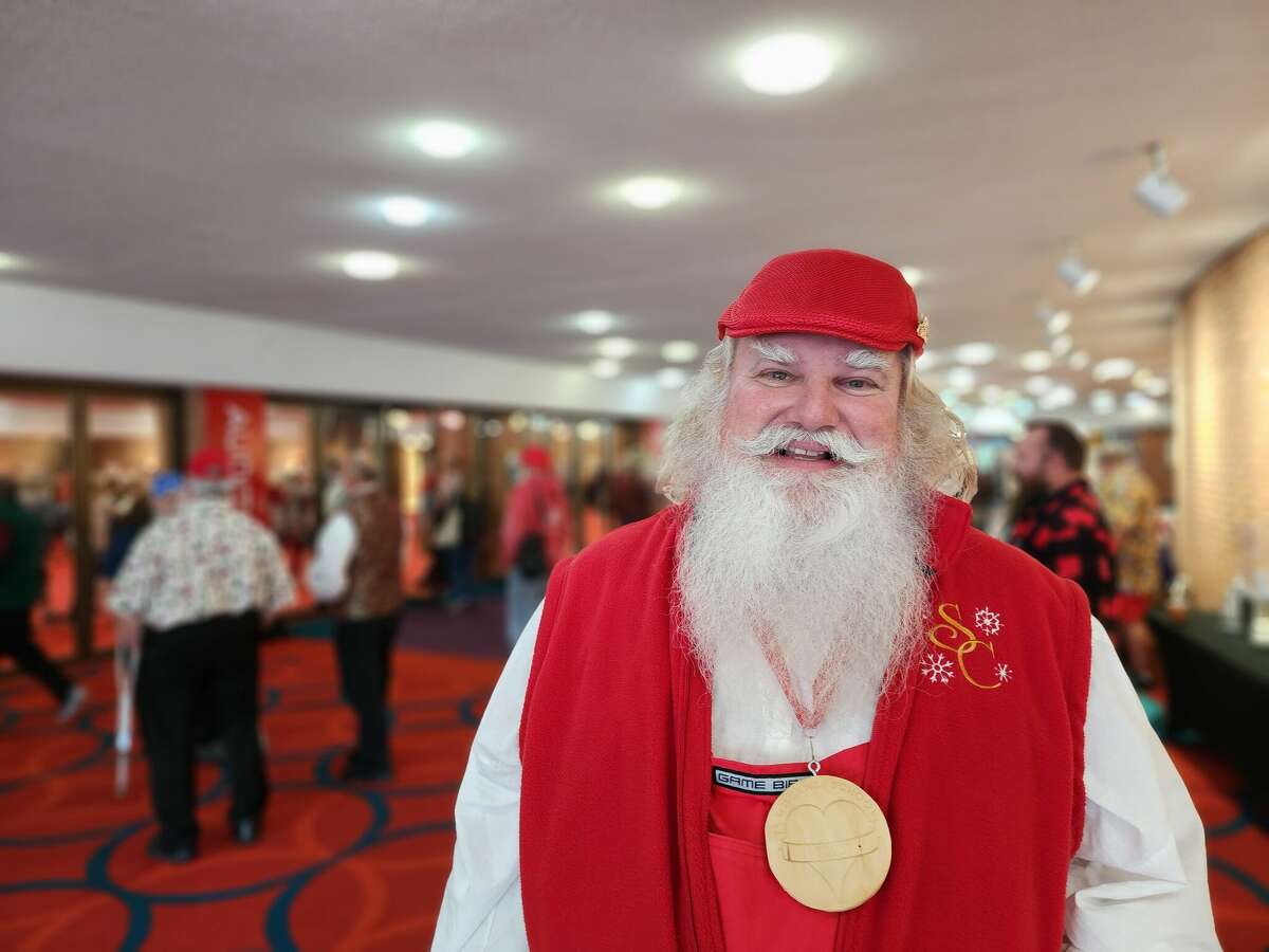 Santa’s “cousins” from across the nation come to the Midland