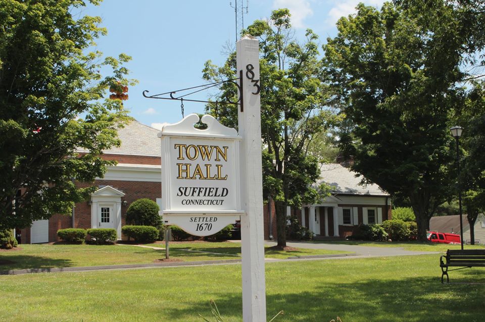 Suffield taps Oxford principal Anthony Hibbert to lead high school