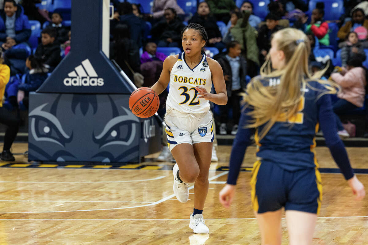 How Quinnipiac women's basketball will manage large freshmen class