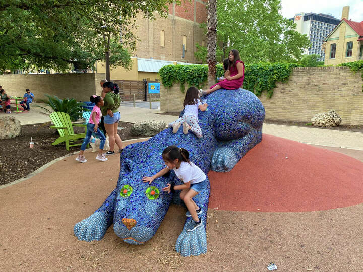 Yanaguana Garden at Hemisfair - Ultimate guide to the TX gem