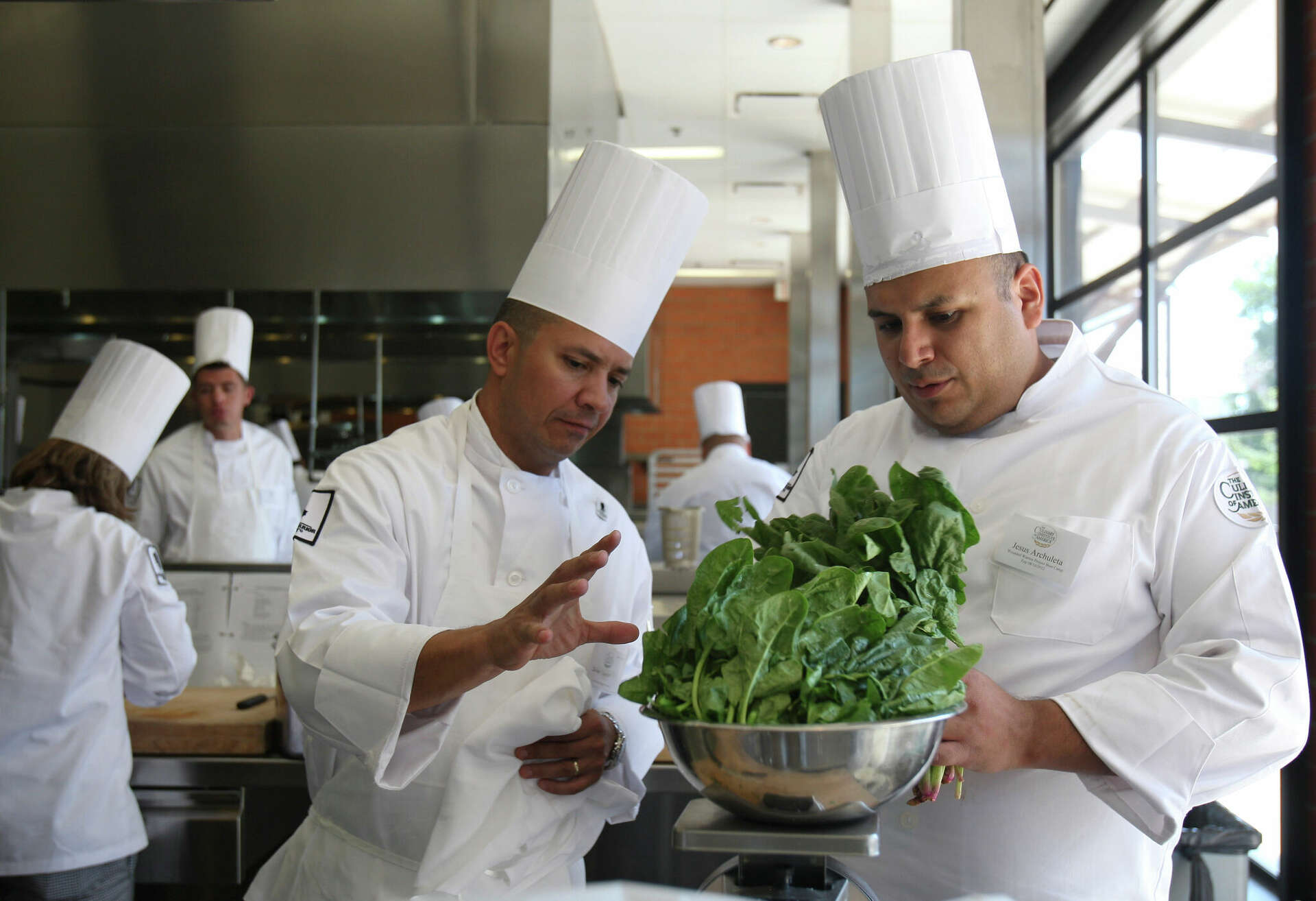 6 San Antonio spots hosting fun foodie classes