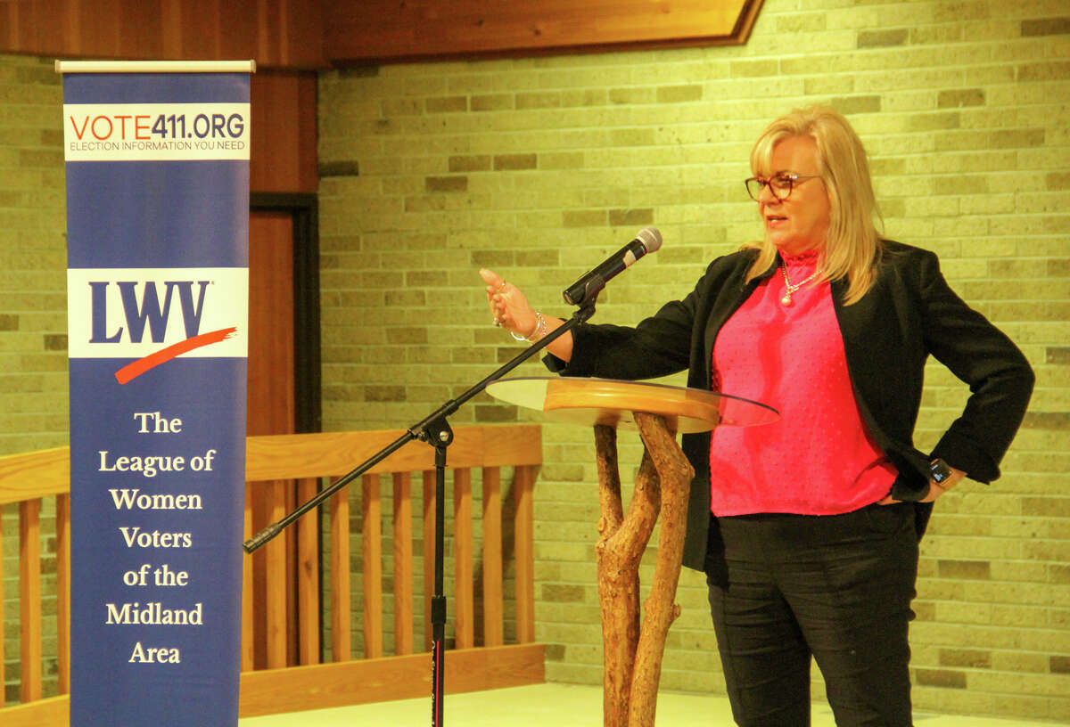 Manary guides Midland County voters through upcoming election changes