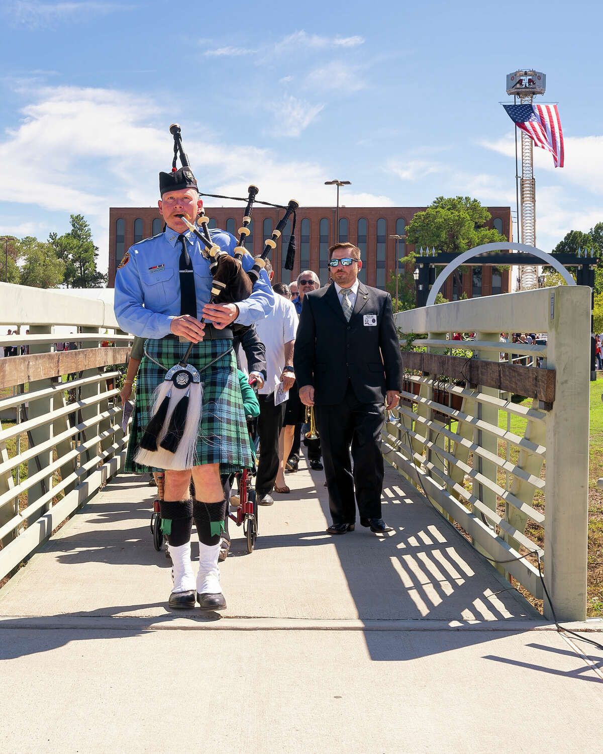 New Conroe memorial unveiled to honor Dallas air show crash victims