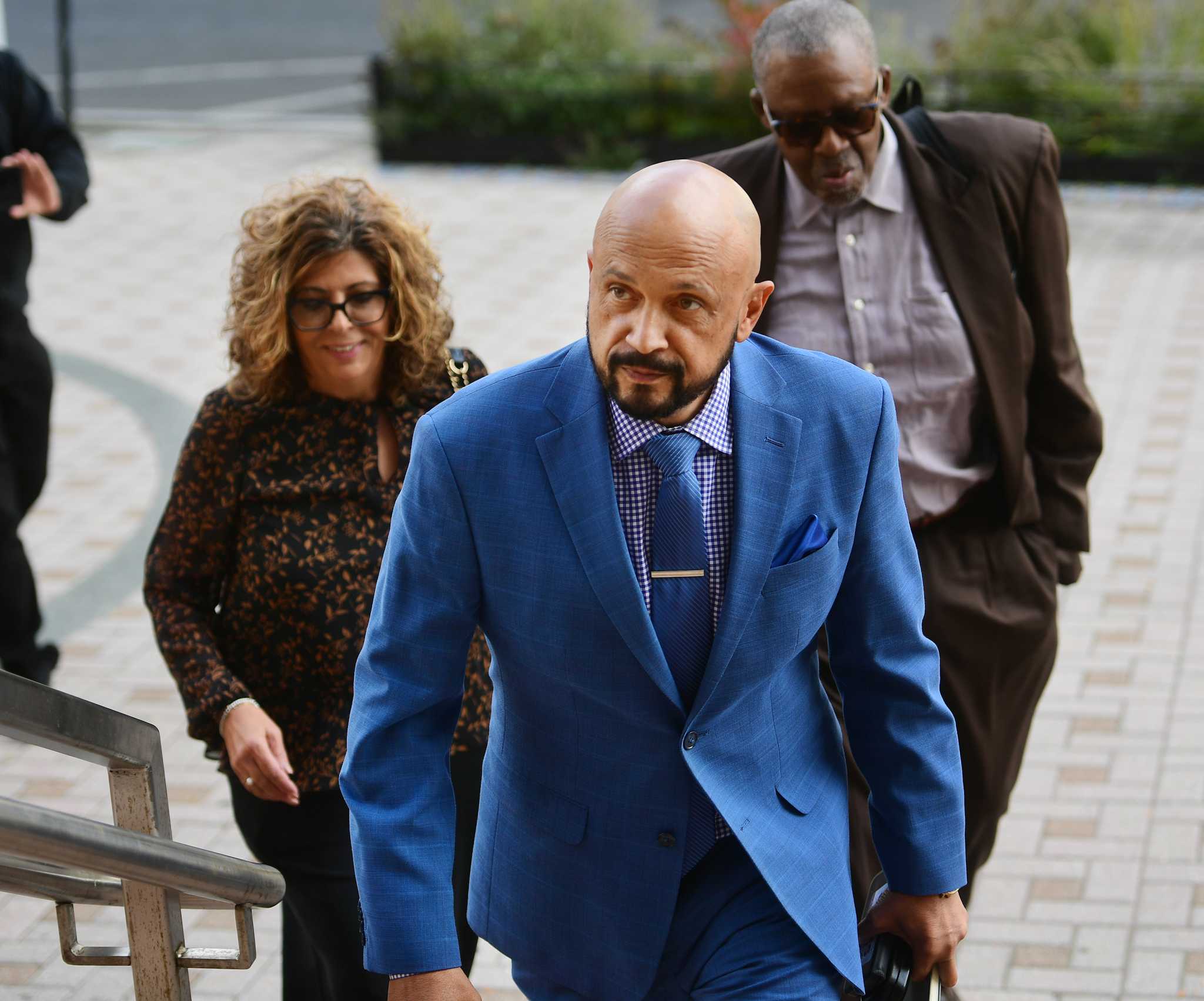 Judge orders new primary for Bridgeport mayor