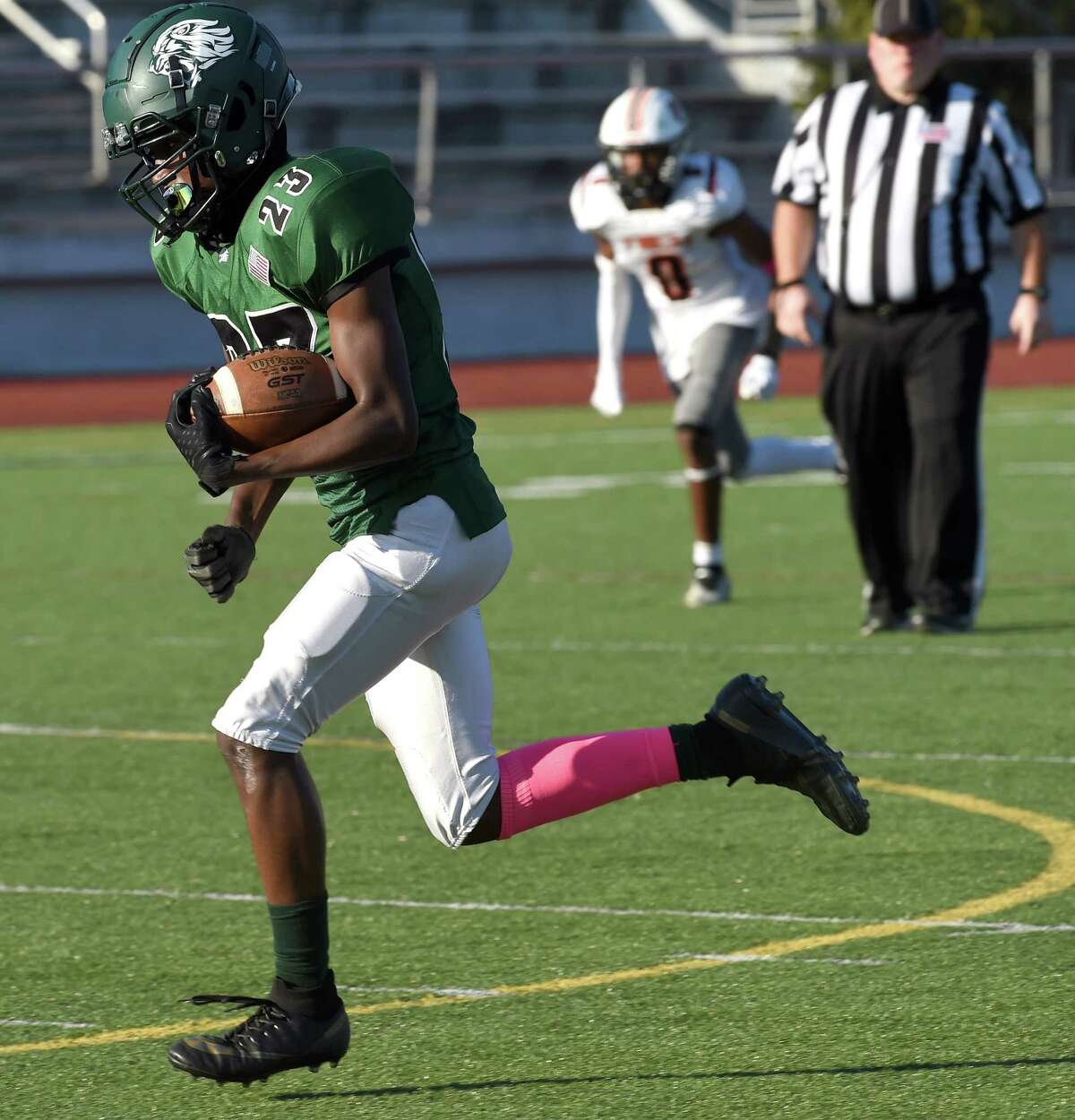 Bullard/Kolbe defeats Bassick in CIAC/Alliance high school game