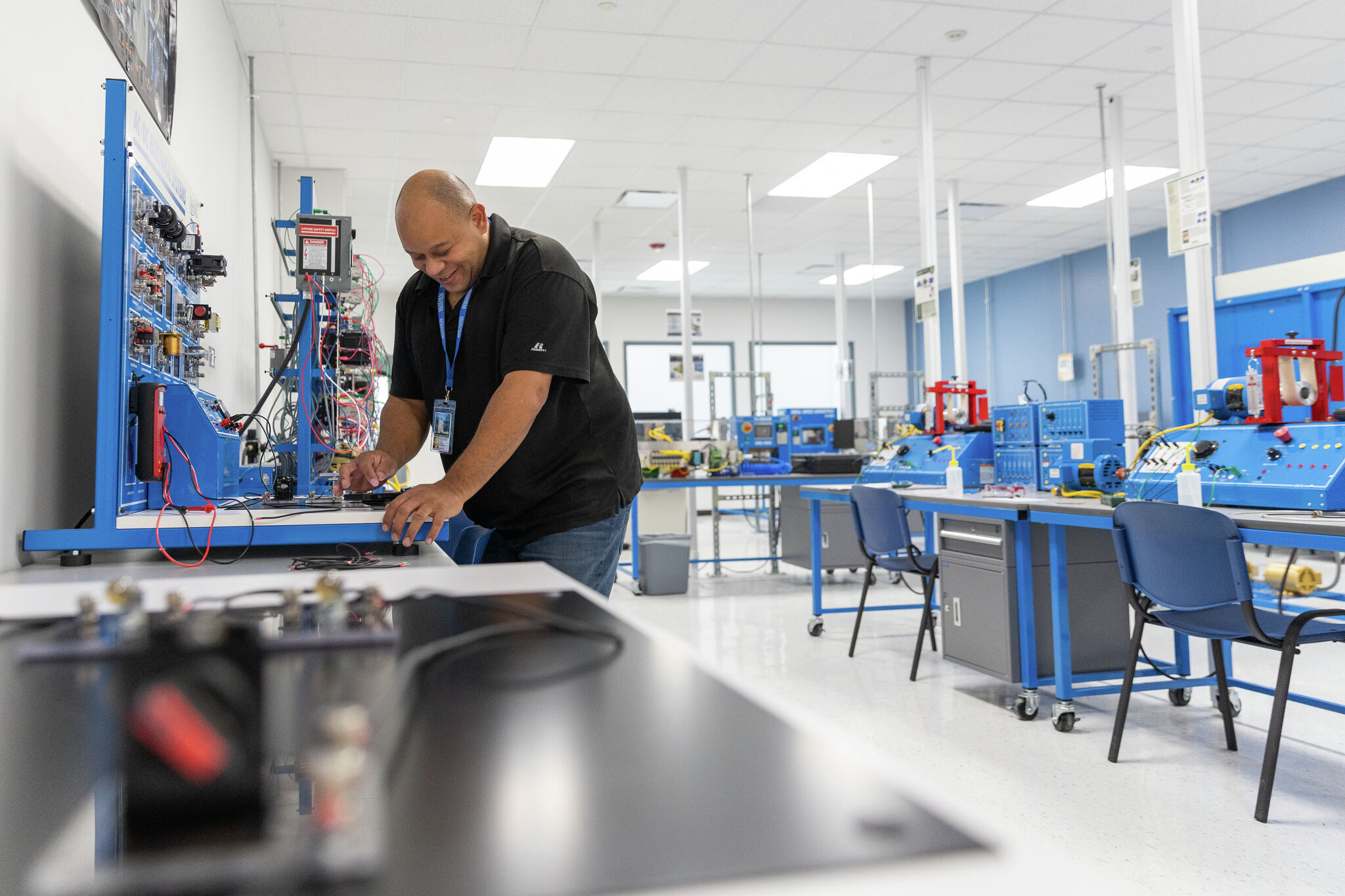 Dutchess Community College mechatronics labs train students, workers
